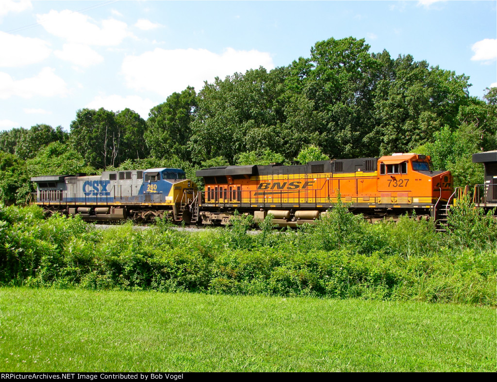 BNSF 7327 and CSX 260